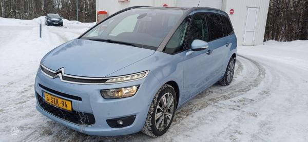 Blue Citroen Grand C4 Picasso 2014 in Kaunas, with an engine capacity of 1.56 L and mileage of 259 thousand km for 5600 €, photo 1 on AUTOMOTO.COM.LV