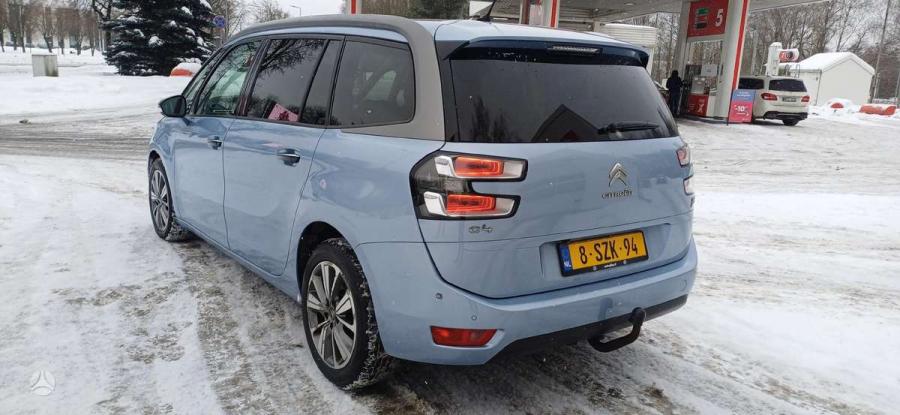 Blue Citroen Grand C4 Picasso 2014 in Kaunas, with an engine capacity of 1.56 L and mileage of 259 thousand km for 5600 €, photo 5 on AUTOMOTO.COM.LV