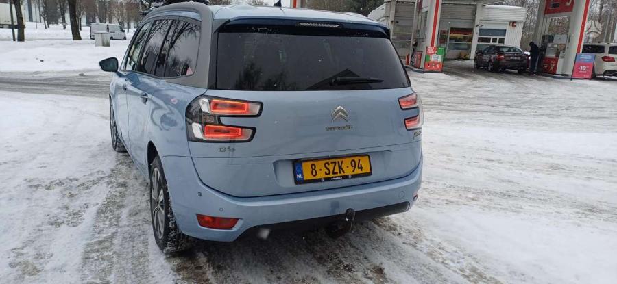 Blue Citroen Grand C4 Picasso 2014 in Kaunas, with an engine capacity of 1.56 L and mileage of 259 thousand km for 5600 €, photo 6 on AUTOMOTO.COM.LV