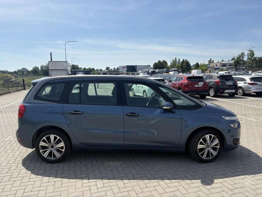 Zils Citroen Grand C4 Picasso 2014 Tauragė, ar dzinēja tilpumu 2.00 L un nobraukumu 239 tūkst. km par 6200 €, foto 4 vietnē AUTOMOTO.COM.LV