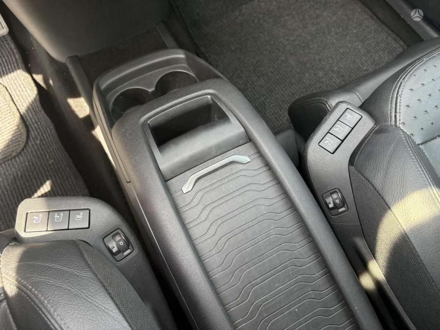 Zils Citroen Grand C4 Picasso 2014 Tauragė, ar dzinēja tilpumu 2.00 L un nobraukumu 239 tūkst. km par 6200 €, foto 18 vietnē AUTOMOTO.COM.LV