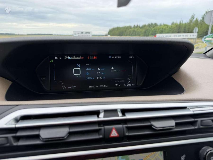 Zils Citroen Grand C4 Picasso 2014 Raseiniai, ar dzinēja tilpumu 1.56 L un nobraukumu 234 tūkst. km par 4750 €, foto 25 vietnē AUTOMOTO.COM.LV