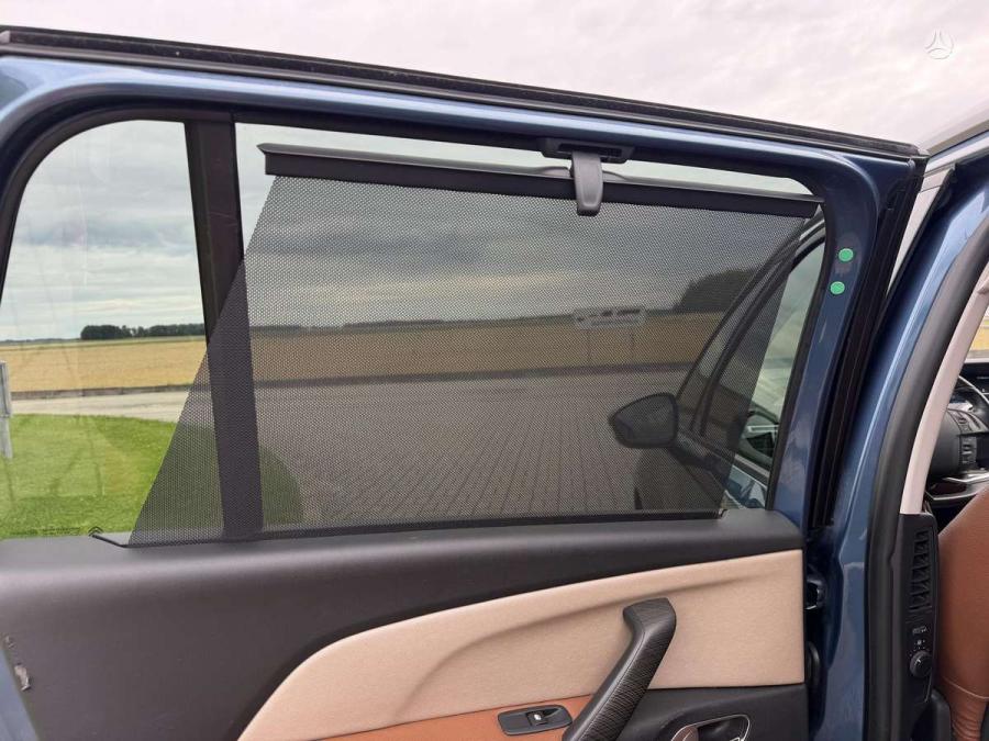 Zils Citroen Grand C4 Picasso 2014 Raseiniai, ar dzinēja tilpumu 1.56 L un nobraukumu 234 tūkst. km par 4750 €, foto 38 vietnē AUTOMOTO.COM.LV