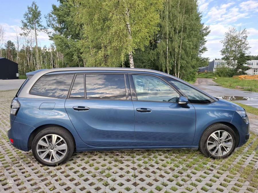 Blue Citroen Grand C4 Picasso 2014 in Kaunas, with an engine capacity of 2.00 L and mileage of 226 thousand km for 5650 €, photo 7 on AUTOMOTO.COM.LV