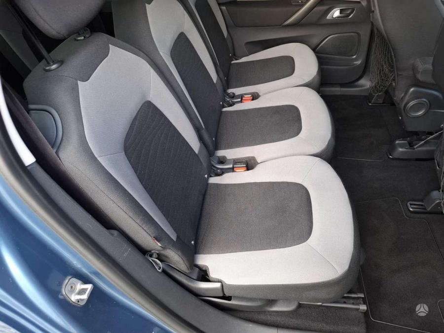 Blue Citroen Grand C4 Picasso 2014 in Kaunas, with an engine capacity of 2.00 L and mileage of 226 thousand km for 5650 €, photo 11 on AUTOMOTO.COM.LV