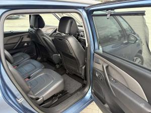 Zils Citroen Grand C4 Picasso 2014 Tauragė, ar dzinēja tilpumu 2.00 L un nobraukumu 240 tūkst. km par 6250 €, foto 21 vietnē AUTOMOTO.COM.LV