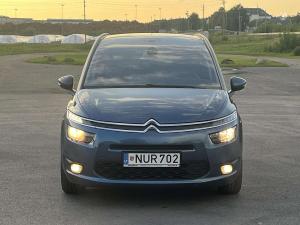 Blue Citroen Grand C4 Picasso 2014 in Radviliskis, with an engine capacity of 1.56 L and mileage of 200 thousand km for 5350 €, photo 3 on AUTOMOTO.COM.LV
