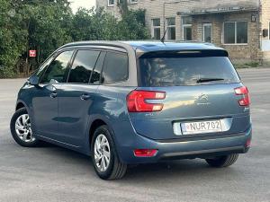 Blue Citroen Grand C4 Picasso 2014 in Radviliskis, with an engine capacity of 1.56 L and mileage of 200 thousand km for 5350 €, photo 5 on AUTOMOTO.COM.LV