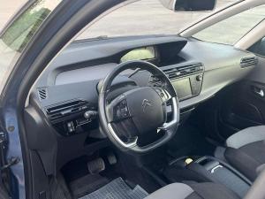 Blue Citroen Grand C4 Picasso 2014 in Radviliskis, with an engine capacity of 1.56 L and mileage of 200 thousand km for 5350 €, photo 9 on AUTOMOTO.COM.LV