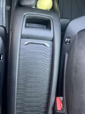 Blue Citroen Grand C4 Picasso 2014 in Radviliskis, with an engine capacity of 1.56 L and mileage of 200 thousand km for 5350 €, photo 14 on AUTOMOTO.COM.LV