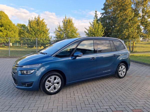 Blue Citroen Grand C4 Picasso 2014 in Radviliskis, with an engine capacity of 1.60 L and mileage of 220 thousand km for 4650 €, photo 4 on AUTOMOTO.COM.LV