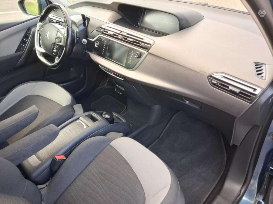 Zils Citroen Grand C4 Picasso 2014 Radviliškis, ar dzinēja tilpumu 1.60 L un nobraukumu 220 tūkst. km par 4650 €, foto 17 vietnē AUTOMOTO.COM.LV