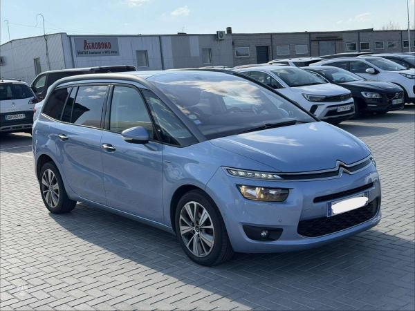 Blue Citroen Grand C4 Picasso 2015 in Taurage, with an engine capacity of 2.00 L and mileage of 323 thousand km for 4500 €, photo 2 on AUTOMOTO.COM.LV