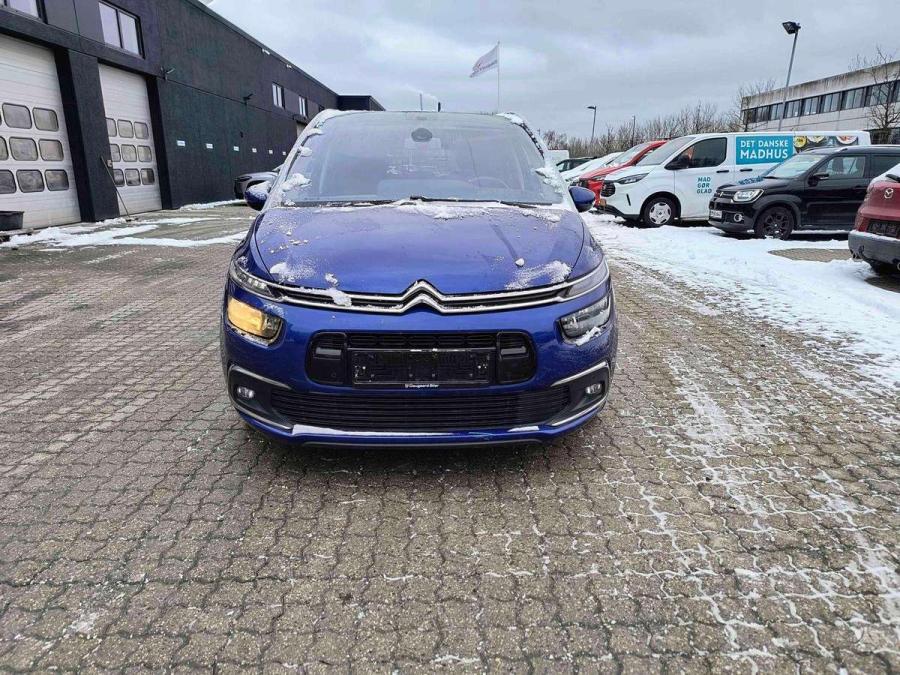 Zils Citroen Grand C4 Picasso 2018 Utena, ar dzinēja tilpumu 1.60 L un nobraukumu 130 tūkst. km par 7390 €, foto 8 vietnē AUTOMOTO.COM.LV