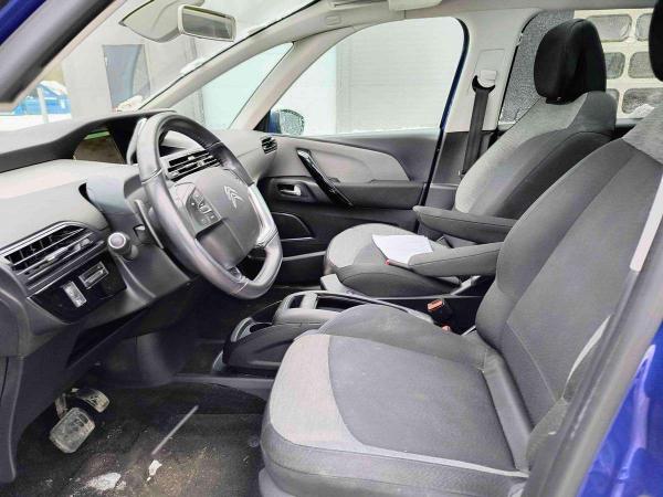 Zils Citroen Grand C4 Picasso 2018 Utena, ar dzinēja tilpumu 1.60 L un nobraukumu 130 tūkst. km par 7390 €, foto 10 vietnē AUTOMOTO.COM.LV