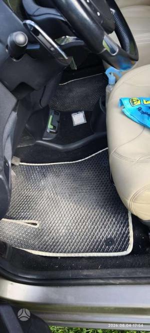 Brūns Citroen Grand C4 Picasso 2009 Viļņa, ar dzinēja tilpumu 1.60 L un nobraukumu 240 tūkst. km par 2500 €, foto 11 vietnē AUTOMOTO.COM.LV