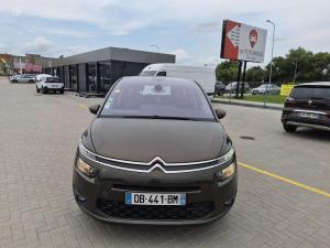 Brown Citroen Grand C4 Picasso 2013 in Taurage, with an engine capacity of 1.56 L and mileage of 245 thousand km for 4200 €, photo  on AUTOMOTO.COM.LV