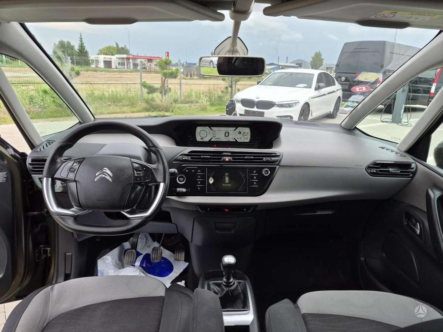 Brūns Citroen Grand C4 Picasso 2013 Tauragė, ar dzinēja tilpumu 1.56 L un nobraukumu 245 tūkst. km par 4200 €, foto 13 vietnē AUTOMOTO.COM.LV