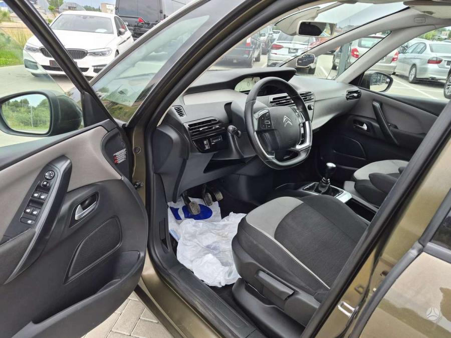 Brūns Citroen Grand C4 Picasso 2013 Tauragė, ar dzinēja tilpumu 1.56 L un nobraukumu 245 tūkst. km par 4200 €, foto 15 vietnē AUTOMOTO.COM.LV