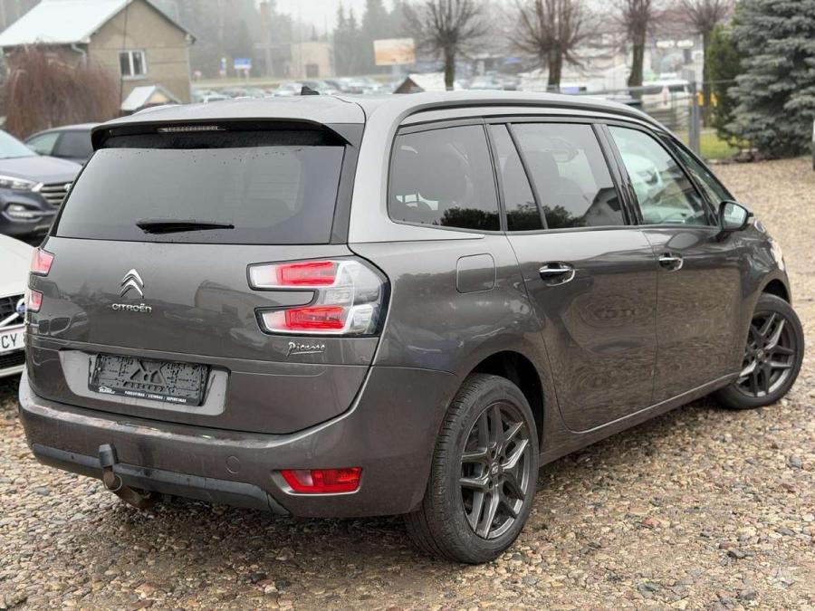 Brūns Citroen Grand C4 Picasso 2015 Utena, ar dzinēja tilpumu 1.56 L un nobraukumu 260 tūkst. km par 5190 €, foto 2 vietnē AUTOMOTO.COM.LV