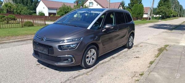 Brūns Citroen Grand C4 Picasso 2016 Marijampole, ar dzinēja tilpumu 1.20 L un nobraukumu 177 tūkst. km par 5650 €, foto 2 vietnē AUTOMOTO.COM.LV