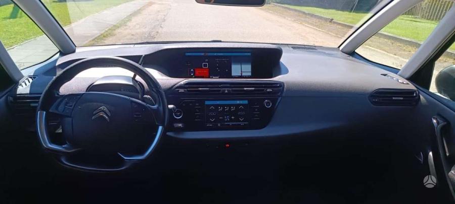 Brūns Citroen Grand C4 Picasso 2016 Marijampole, ar dzinēja tilpumu 1.20 L un nobraukumu 177 tūkst. km par 5650 €, foto 6 vietnē AUTOMOTO.COM.LV