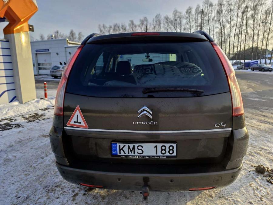 Zaļš Citroen Grand C4 Picasso 2012 Viļņa, ar dzinēja tilpumu 1.60 L un nobraukumu 228 tūkst. km par 2850 €, foto 7 vietnē AUTOMOTO.COM.LV