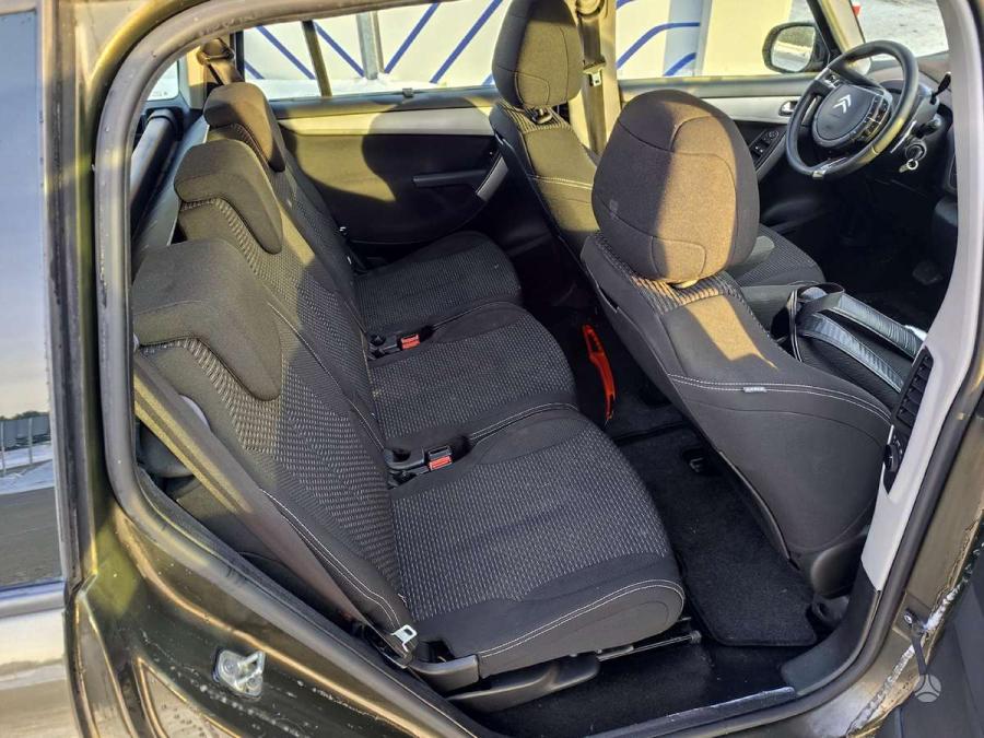 Zaļš Citroen Grand C4 Picasso 2012 Viļņa, ar dzinēja tilpumu 1.60 L un nobraukumu 228 tūkst. km par 2850 €, foto 12 vietnē AUTOMOTO.COM.LV
