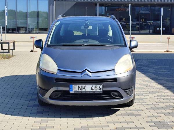 Pelēks Citroen Grand C4 Picasso 2007 Šauļi, ar dzinēja tilpumu 1.60 L un nobraukumu 285 tūkst. km par 1200 €, foto 2 vietnē AUTOMOTO.COM.LV
