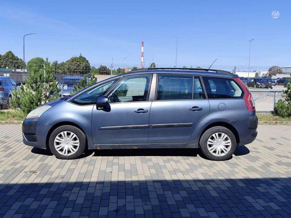 Pelēks Citroen Grand C4 Picasso 2007 Šauļi, ar dzinēja tilpumu 1.60 L un nobraukumu 285 tūkst. km par 1200 €, foto 4 vietnē AUTOMOTO.COM.LV