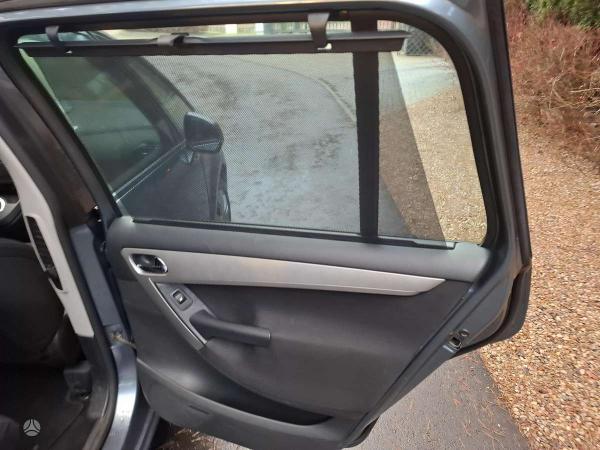 Pelēks Citroen Grand C4 Picasso 2010 Viļņa, ar dzinēja tilpumu 1.56 L un nobraukumu 280 tūkst. km par 2400 €, foto 8 vietnē AUTOMOTO.COM.LV