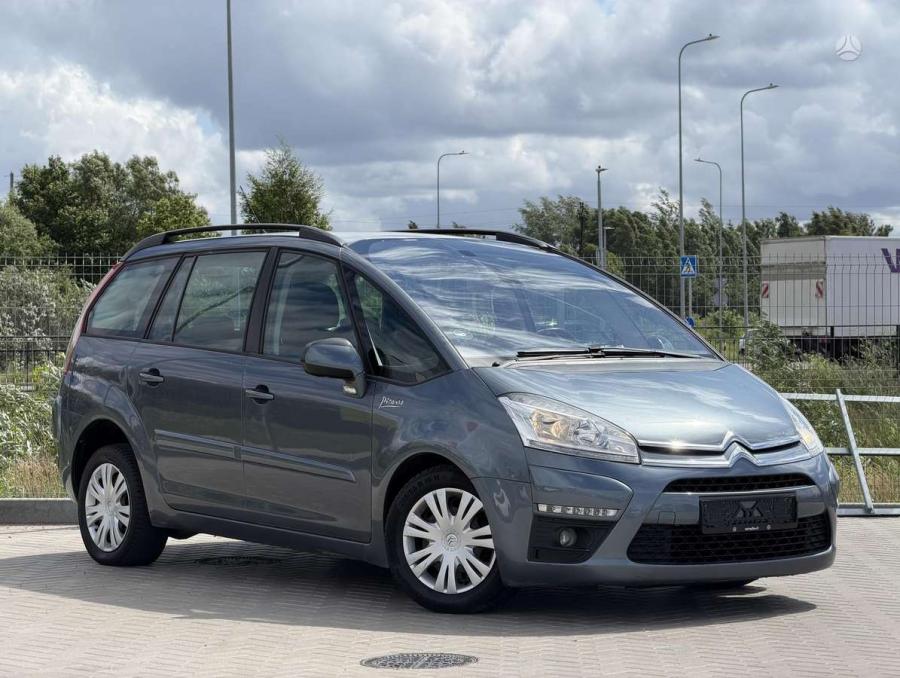 Pelēks Citroen Grand C4 Picasso 2011 Tauragė, ar dzinēja tilpumu 1.60 L un nobraukumu 19 tūkst. km par 2400 €, foto 5 vietnē AUTOMOTO.COM.LV