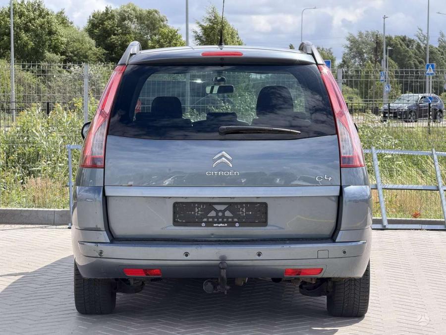 Pelēks Citroen Grand C4 Picasso 2011 Tauragė, ar dzinēja tilpumu 1.60 L un nobraukumu 19 tūkst. km par 2400 €, foto 8 vietnē AUTOMOTO.COM.LV