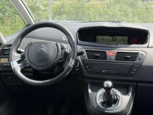 Pelēks Citroen Grand C4 Picasso 2011 Tauragė, ar dzinēja tilpumu 1.60 L un nobraukumu 19 tūkst. km par 2400 €, foto 14 vietnē AUTOMOTO.COM.LV