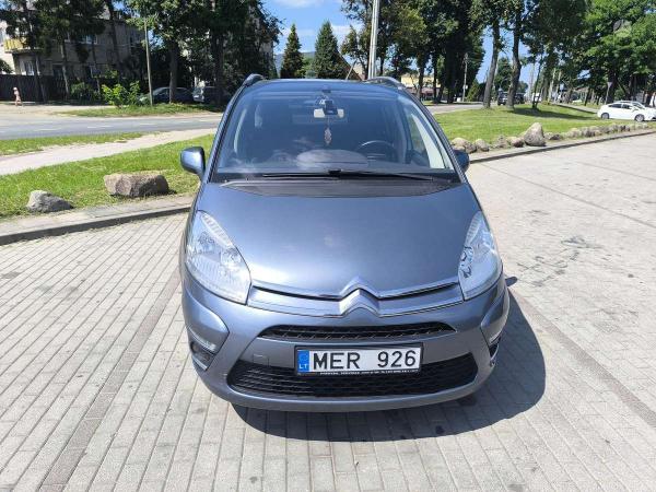 Pelēks Citroen Grand C4 Picasso 2011 Kauņa, ar dzinēja tilpumu 1.56 L un nobraukumu 295 tūkst. km par 2490 €, foto 2 vietnē AUTOMOTO.COM.LV
