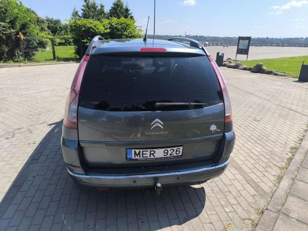 Pelēks Citroen Grand C4 Picasso 2011 Kauņa, ar dzinēja tilpumu 1.56 L un nobraukumu 295 tūkst. km par 2490 €, foto 4 vietnē AUTOMOTO.COM.LV
