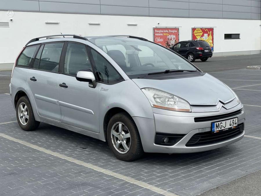 Pelēks Citroen Grand C4 Picasso 2011 Kauņa, ar dzinēja tilpumu 1.60 L un nobraukumu 330 tūkst. km par 1200 €, foto 4 vietnē AUTOMOTO.COM.LV