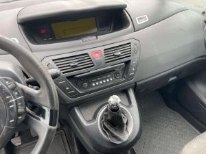 Pelēks Citroen Grand C4 Picasso 2011 Kauņa, ar dzinēja tilpumu 1.60 L un nobraukumu 330 tūkst. km par 1200 €, foto 15 vietnē AUTOMOTO.COM.LV
