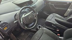 Pelēks Citroen Grand C4 Picasso 2012 Viļņa, ar dzinēja tilpumu 2.00 L un nobraukumu 376 tūkst. km par 3499 €, foto 9 vietnē AUTOMOTO.COM.LV