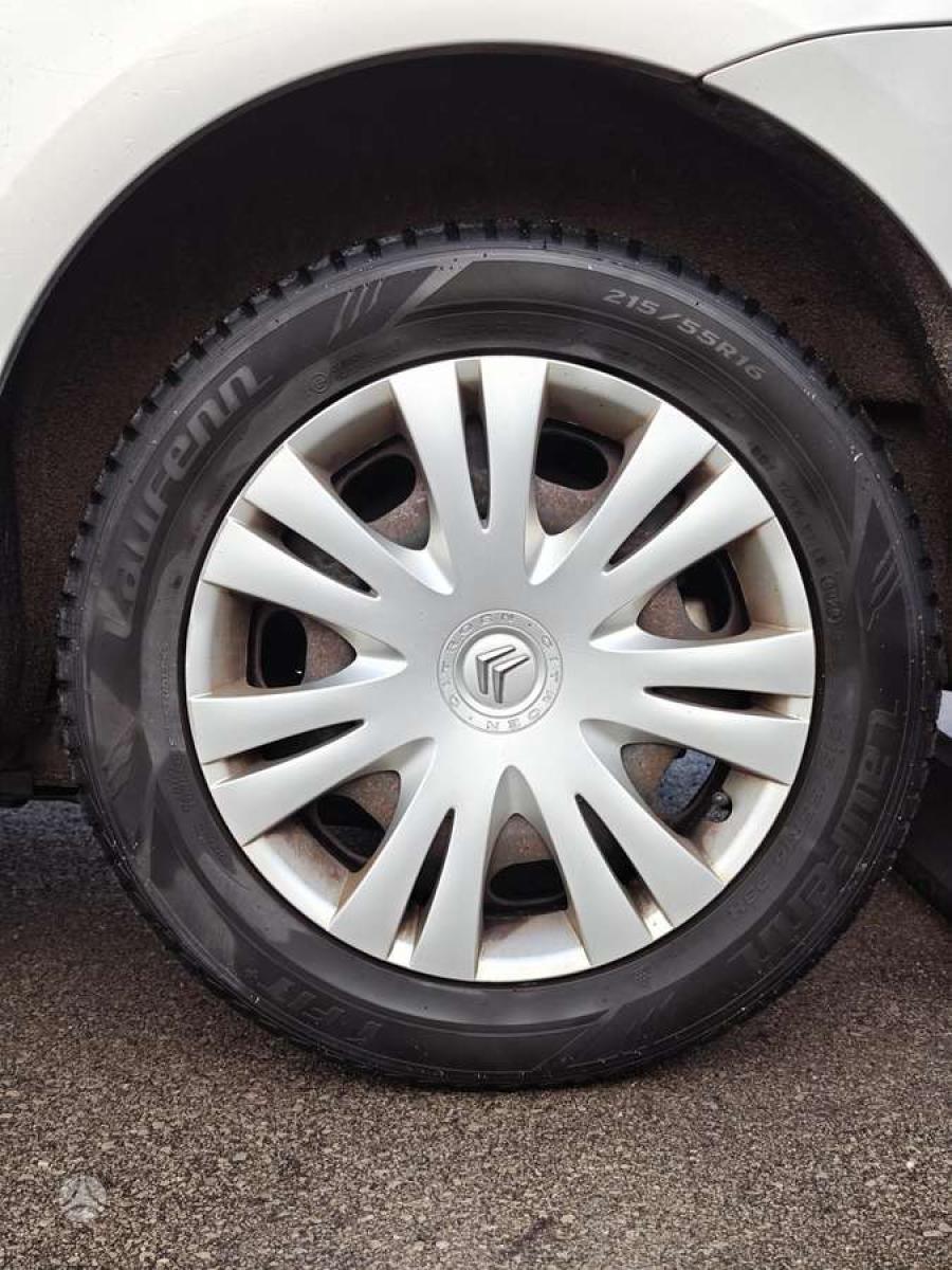 Grey Citroen Grand C4 Picasso 2012 in Kaunas, with an engine capacity of 1.56 L and mileage of 206 thousand km for 3590 €, photo 12 on AUTOMOTO.COM.LV