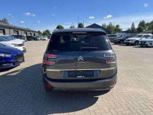 Grey Citroen Grand C4 Picasso 2013 in Taurage, with an engine capacity of 1.60 L and mileage of 163 thousand km for 4900 €, photo 10 on AUTOMOTO.COM.LV