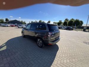 Grey Citroen Grand C4 Picasso 2013 in Taurage, with an engine capacity of 1.60 L and mileage of 163 thousand km for 4900 €, photo 13 on AUTOMOTO.COM.LV