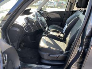 Grey Citroen Grand C4 Picasso 2013 in Taurage, with an engine capacity of 1.60 L and mileage of 163 thousand km for 4900 €, photo 15 on AUTOMOTO.COM.LV
