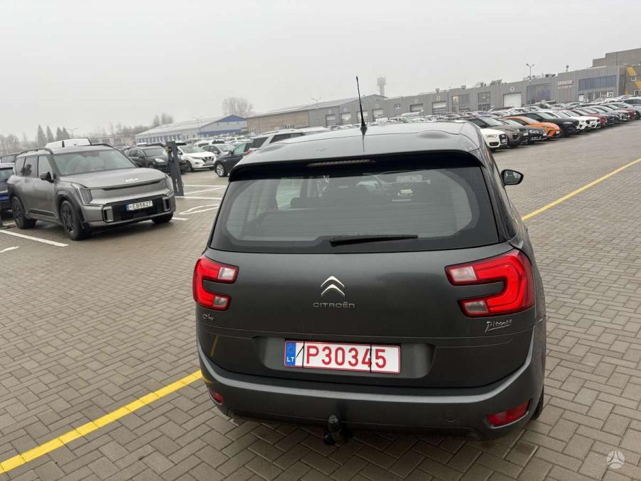 Pelēks Citroen Grand C4 Picasso 2014 Tauragė, ar dzinēja tilpumu 1.56 L un nobraukumu 270 tūkst. km par 4250 €, foto 6 vietnē AUTOMOTO.COM.LV