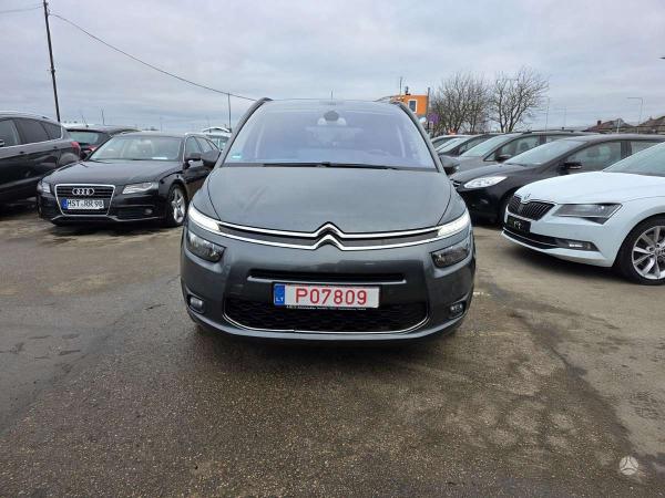 Pelēks Citroen Grand C4 Picasso 2014 Šauļi, ar dzinēja tilpumu 2.00 L un nobraukumu 129 tūkst. km par 6500 €, foto 2 vietnē AUTOMOTO.COM.LV