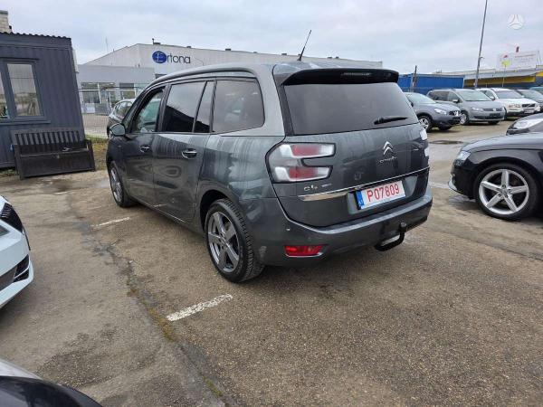 Pelēks Citroen Grand C4 Picasso 2014 Šauļi, ar dzinēja tilpumu 2.00 L un nobraukumu 129 tūkst. km par 6500 €, foto 4 vietnē AUTOMOTO.COM.LV
