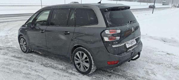 Grey Citroen Grand C4 Picasso 2014 in Kaunas, with an engine capacity of 1.56 L and mileage of 231 thousand km for 6250 €, photo 10 on AUTOMOTO.COM.LV