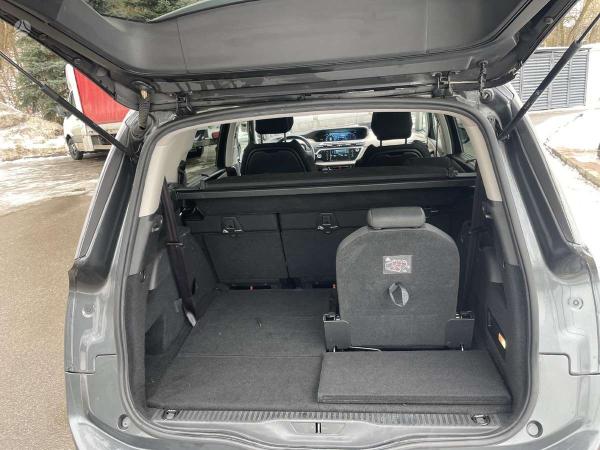 Pelēks Citroen Grand C4 Picasso 2014 Viļņa, ar dzinēja tilpumu 2.00 L un nobraukumu 314 tūkst. km par 5300 €, foto 11 vietnē AUTOMOTO.COM.LV