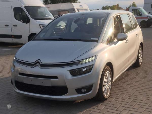 Grey Citroen Grand C4 Picasso 2014 in Taurage, with an engine capacity of 1.56 L and mileage of 240 thousand km for 4600 €, photo 1 on AUTOMOTO.COM.LV