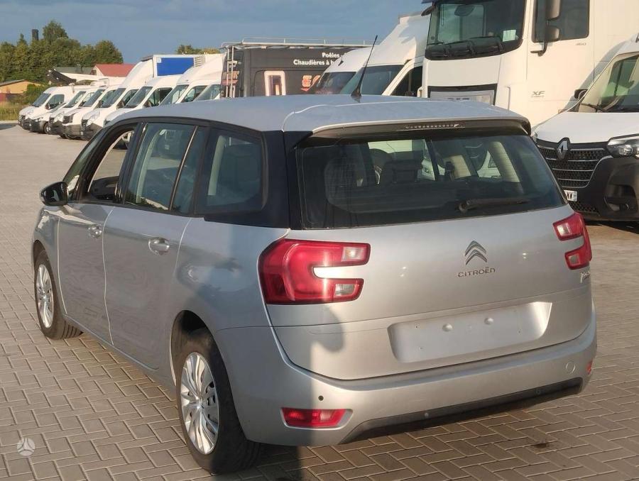 Pelēks Citroen Grand C4 Picasso 2014 Tauragė, ar dzinēja tilpumu 1.56 L un nobraukumu 240 tūkst. km par 4600 €, foto 5 vietnē AUTOMOTO.COM.LV